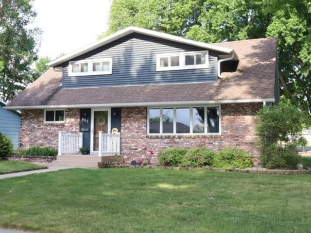 907 S Greene St, Rock Rapids, IA 51246