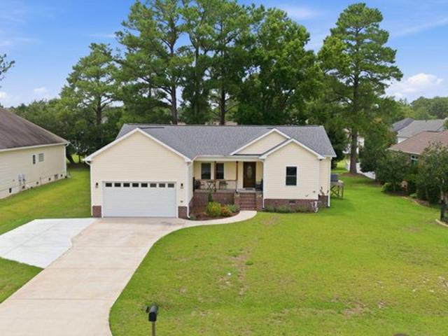 907 Sea Holly Ct, New Bern, NC 28560