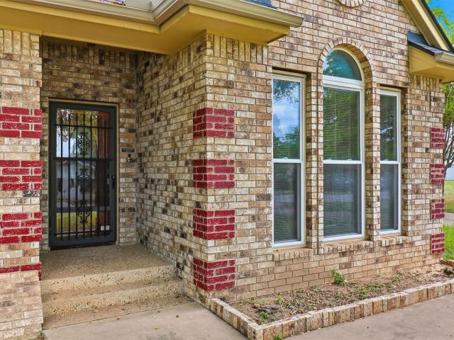 907 Sherman Dr