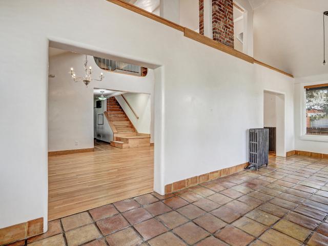 907 Silver Avenue SW