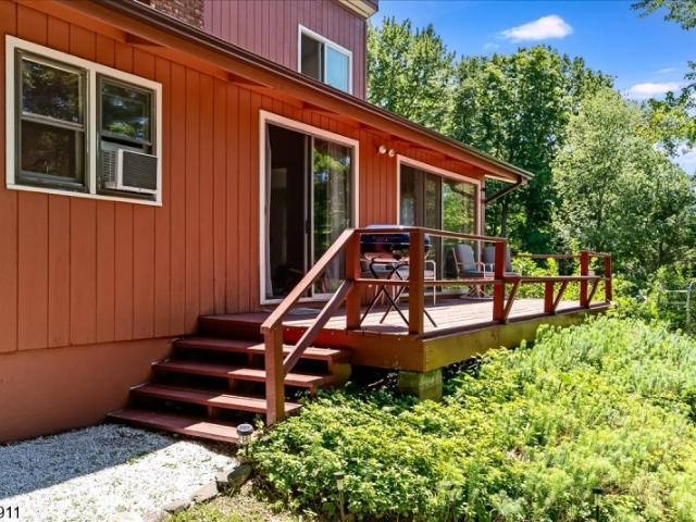 907 Plymouth Lake Dr
