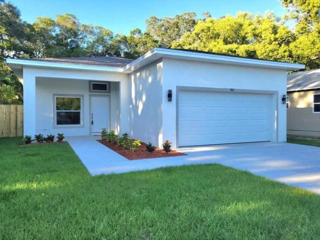 907 Plaza St, Clearwater, FL 33755