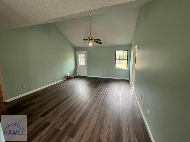 907 Primrose Lane