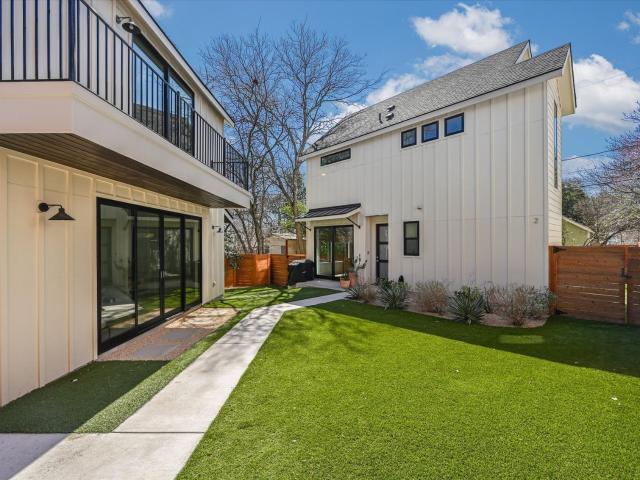 907 Redd St 2, Austin, TX
