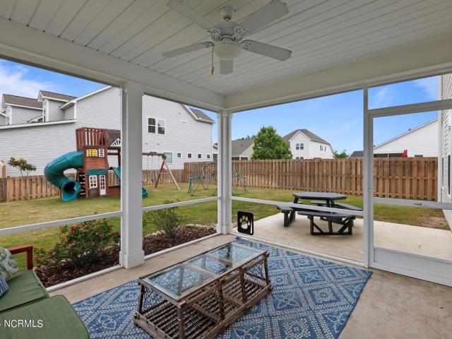 907 W Arboria Drive