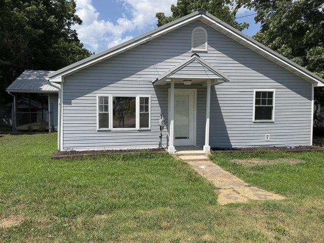 907 W Chestnut St, Houston, MO 65483