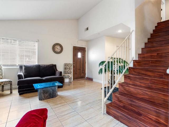907 W Mission Rd, Unit B, Alhambra, CA 91801 | MLS #P1 26526