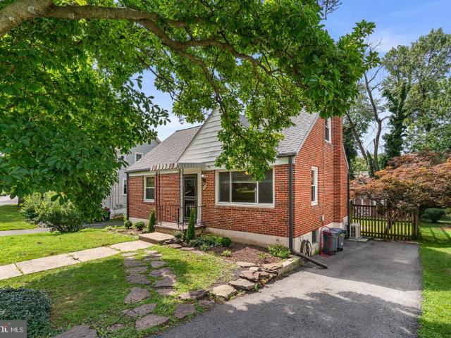 907 Woodsdale Road