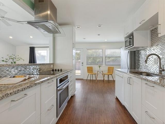 907 Wedgewood Way, Richardson, TX 75080