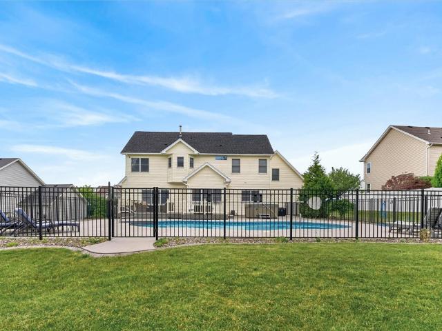 907 Taylor Rise