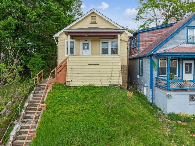 907 Vermont Ave, McKeesport, PA 15131