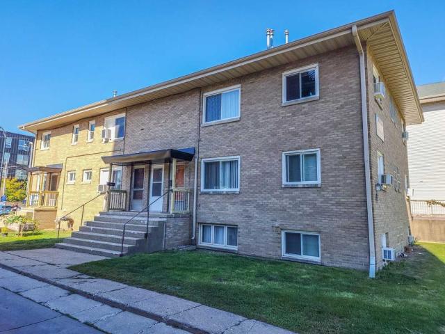 907SE Studio Apartment for Rent at 907 S 2nd St, Champaign, IL 61820