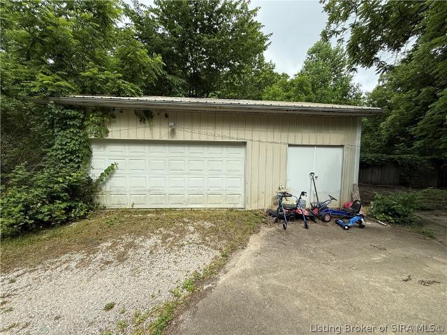 9085 Cedar Lane NE