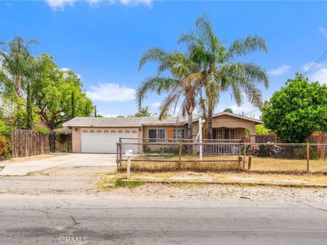9085 Poplar