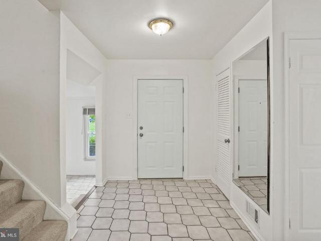 9086 Brook Ford Road