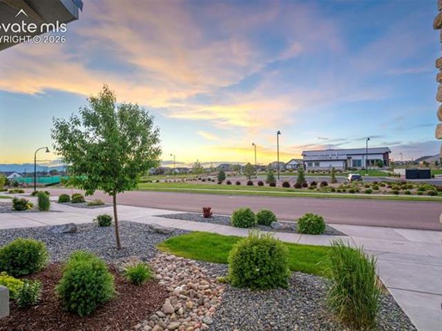 9089 Braemore Heights