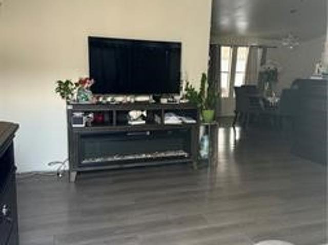 9080 Bloomfield 255