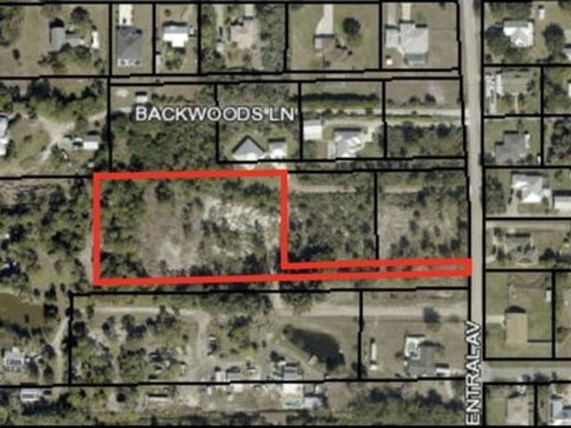 9080 Central Ave, Micco, FL 32976