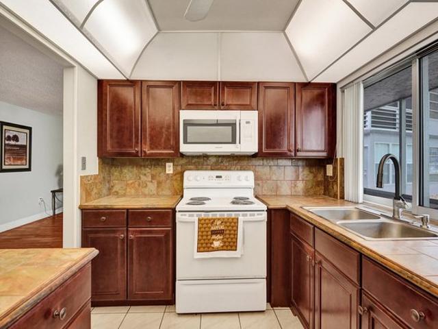 9080 Lime Bay Blvd, Tamarac, FL 33321