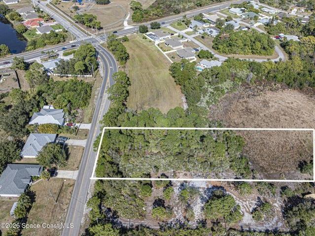 9080 66th Ave, Sebastian, FL 32958
