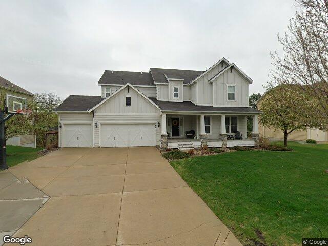 9081 Harrow Way, Eden Prairie, MN 55347