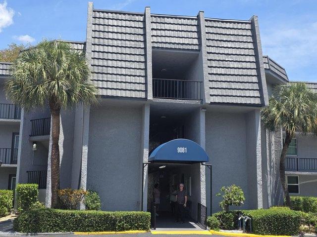 9081 Lime Bay Blvd Apt 211, Tamarac, FL 33321