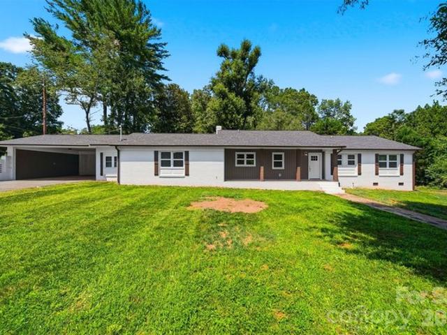 908 13th St NW, Conover, NC 28613