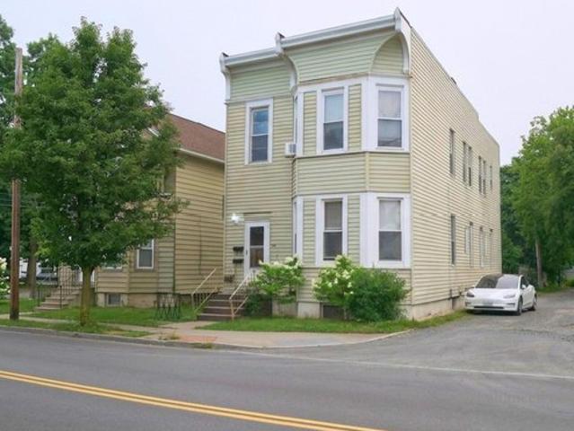 908 19th St, Watervliet, NY 12189