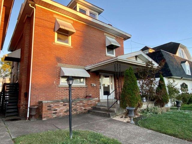 908 20th St, Huntington, WV 25703