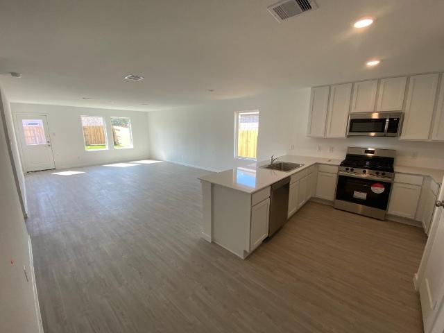 908 Constitution Drive