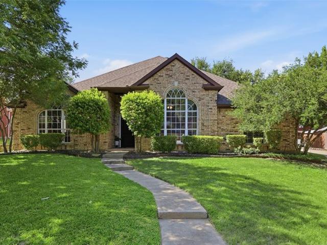 908 Chapel Dr, Denton, TX 76205