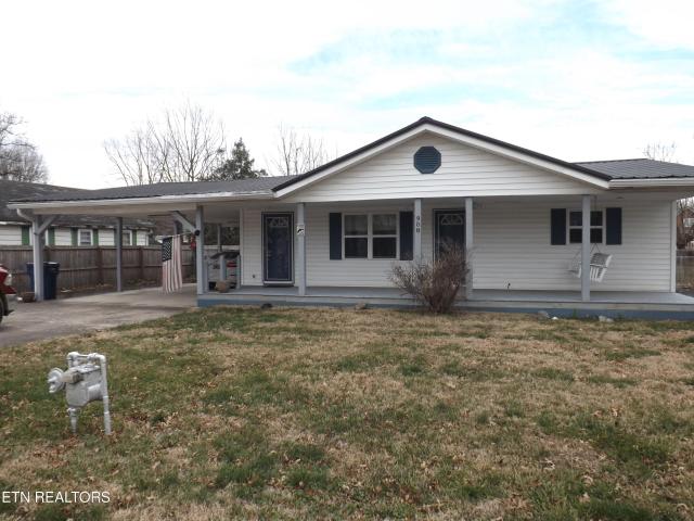 908 Chester Ave