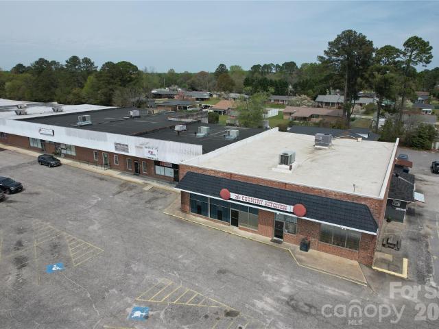 908 Chesterfield Highway