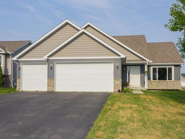 908 Ashford Rd, Belle Plaine, MN 56011