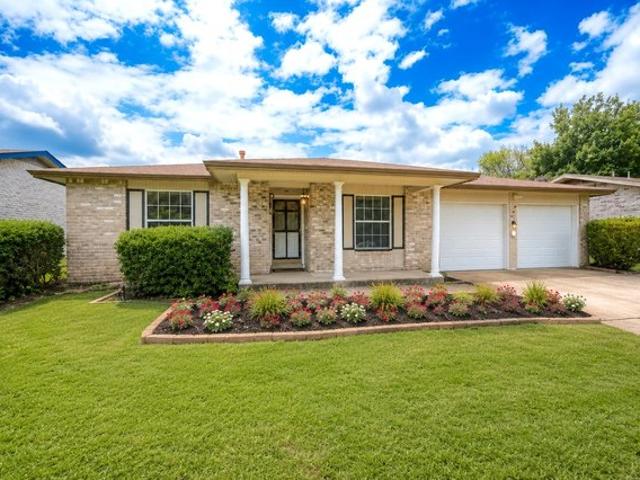 908 Ashland Dr, Mesquite, TX 75149