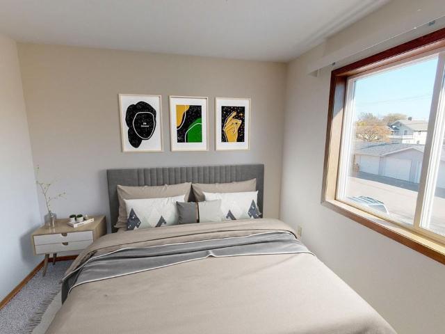 908 Douglas 3 Bedroom Apartment for Rent at 908 Douglas Ave, Ames, IA 50010
