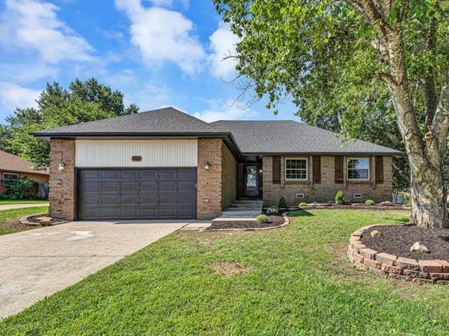 908 Domino Ct, Nixa, MO 65714