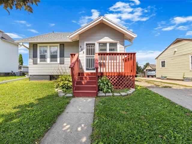 908 E Anson St, Marshalltown, IA 50158