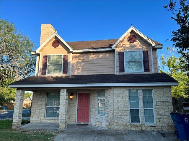 908 E Hefferman St, Beeville, TX 78102