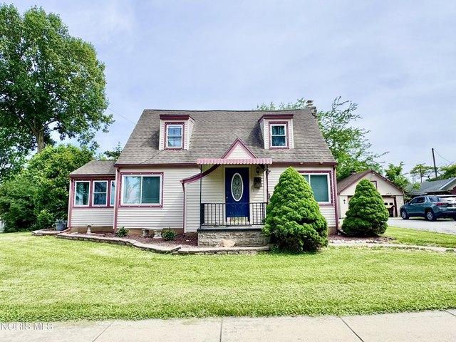 908 E High St, Hicksville, OH 43526
