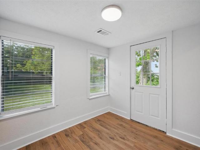908 E Houston St, Sherman, TX 75090 | MLS #21214