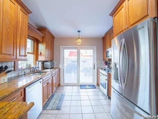 908 Evergreen Walk, Ocean Beach, NY 11770 | MLS #L3289 | Compass