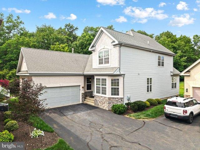 908 Farnham Ct Unit 44, Warrington, PA 18976