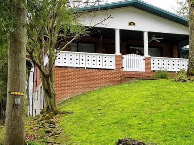 908 Kentucky Blvd, Hazard, KY 41701