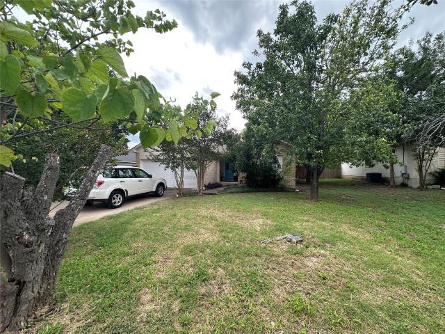 908 Honeysuckle Dr