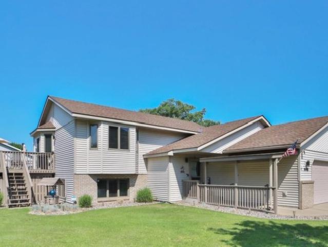 908 Lilac Ln, Little Falls, MN 56345