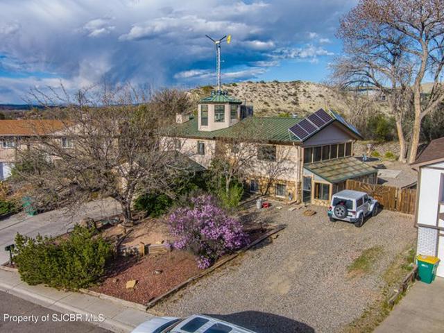 908 Mountain View Dr, Aztec, NM 87410