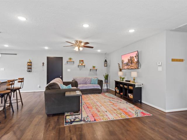 908 Morningside Court