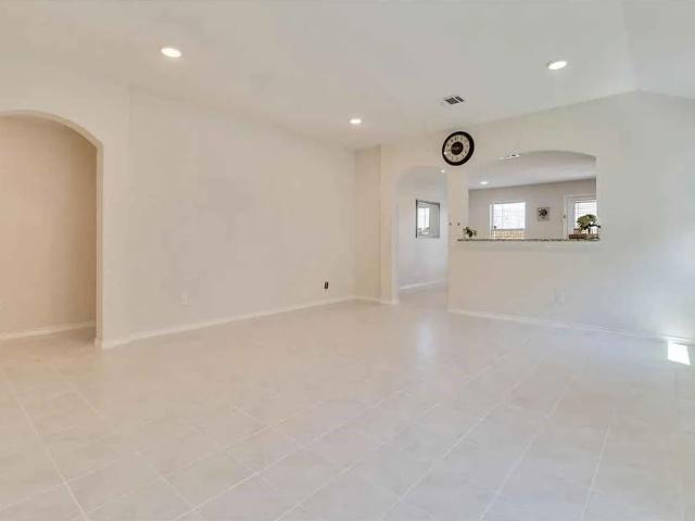 908 Mercury Drive