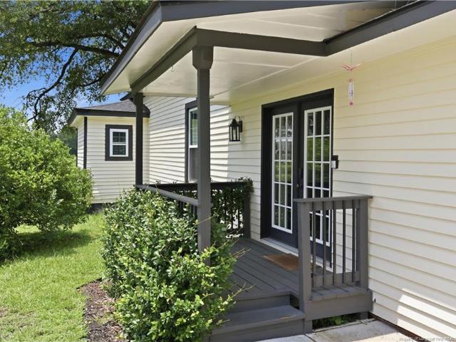 908 Middle Road